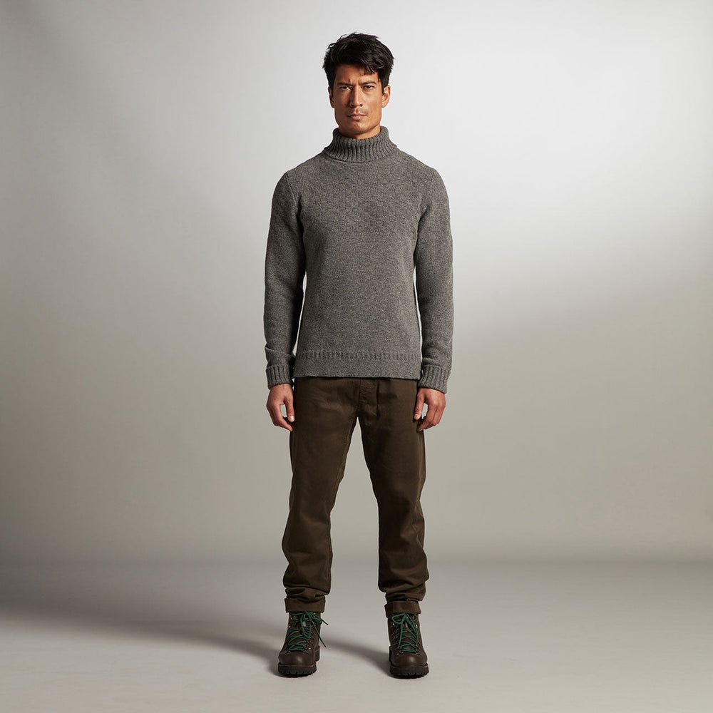 Men's Clothing | Sweaters, Base Layers & T-Shirts | Shackleton